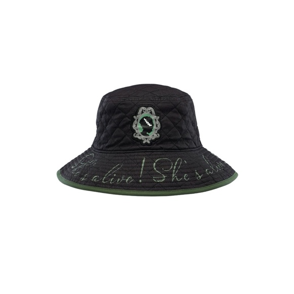 Universal | Accessories | Universal Studios Monsters Bride Of ...